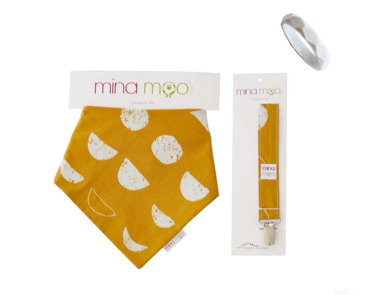 Moon phase bandana bib and dummy clip – Mina Moo and Baby
