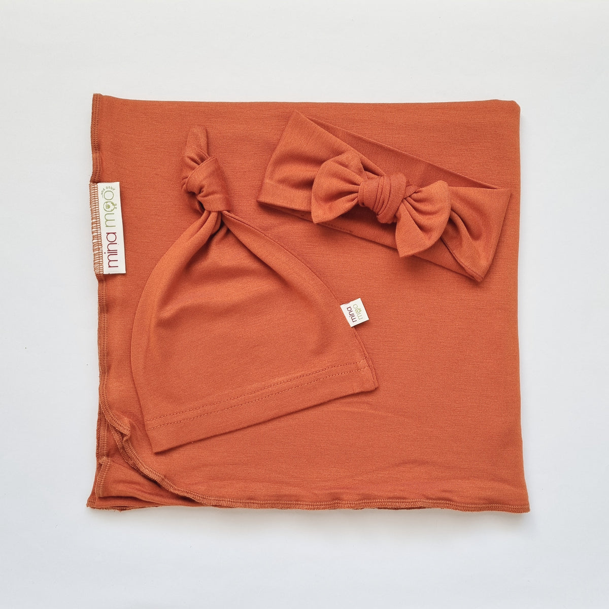 Henna swaddle set – Mina Moo and Baby